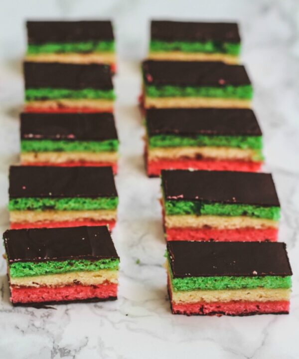 BEST Authentic Italian Rainbow Cookies (AKA Tri Color Cookies ...