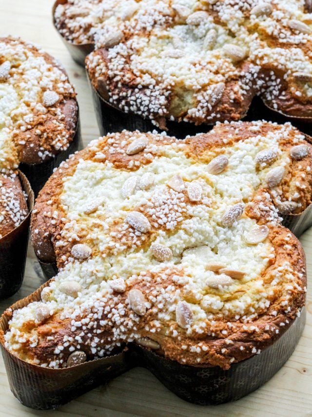 What is the difference between panettone and colomba? - Savoring Italy