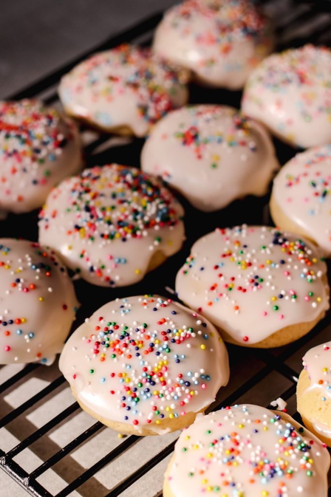 Super Easy Traditional Italian Christmas Cookies Recipe