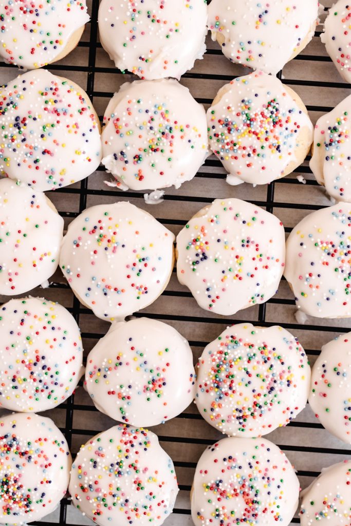 Super Easy Traditional Italian Christmas Cookies Recipe