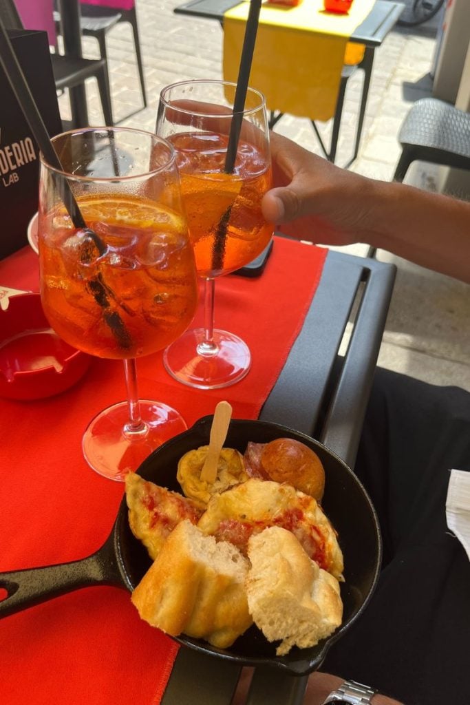 What Is Aperitivo in Italy? A Guide to the Italian Pre-Dinner Tradition ...
