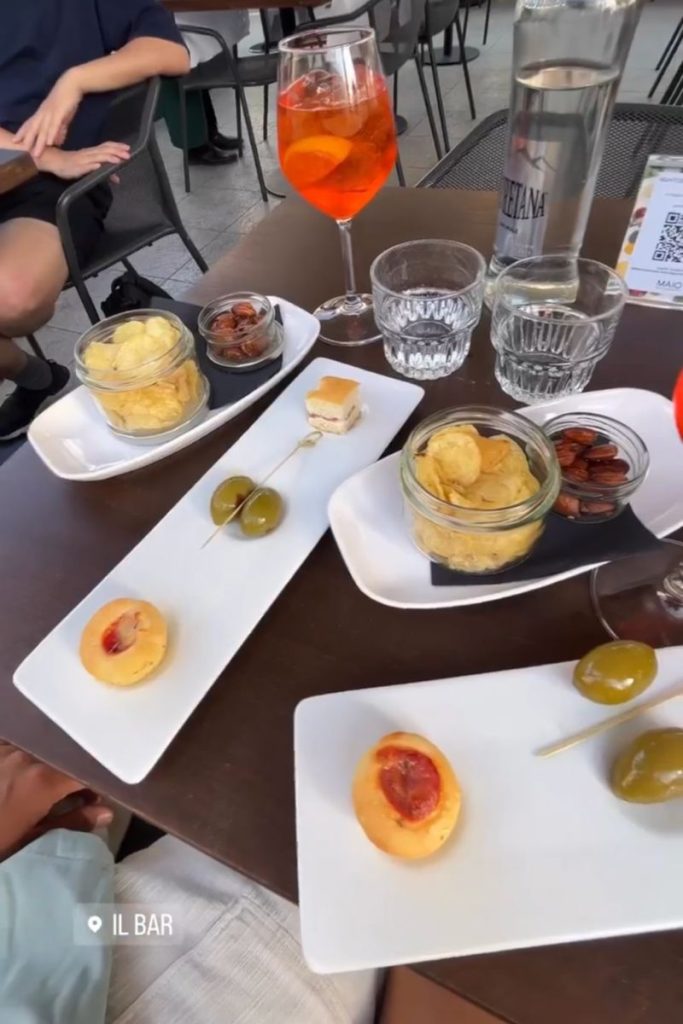 What Is Aperitivo in Italy? A Guide to the Italian Pre-Dinner Tradition ...