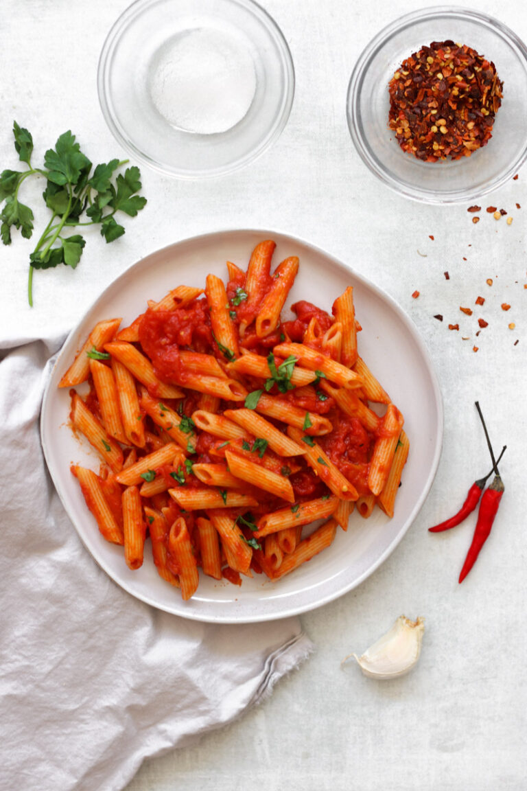 Authentic Penne all’Arrabbiata – Spicy Italian Pasta in 30 Minutes