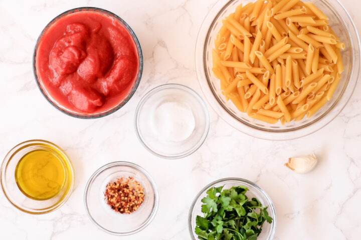 Authentic Penne all’Arrabbiata – Spicy Italian Pasta in 30 Minutes