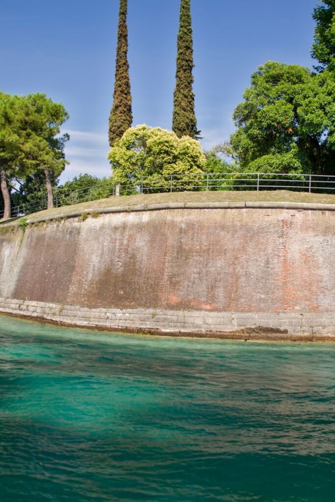 30 Best Things to Do in Lake Garda, Italy (Towns, Food & Insider Tips)