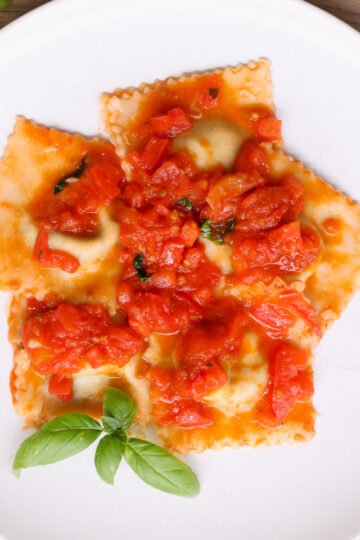 Easy Ravioli with Tomato Sauce Recipe - Savoring Italy