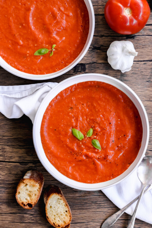 Easy Roasted Tomato Soup with Fresh Tomatoes - Savoring Italy