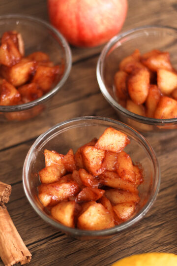 Quick and Easy Apple Compote Recipe - Savoring Italy