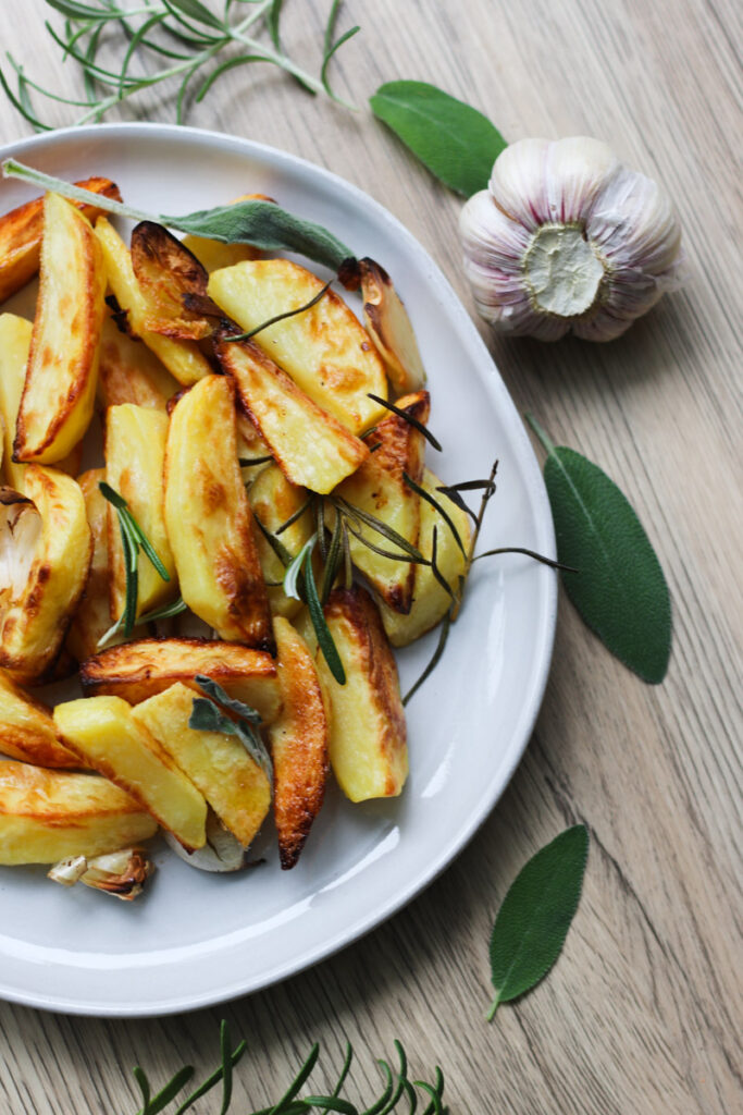 The Best Crispy Italian Roasted Potatoes (Patate al Forno) - Savoring Italy