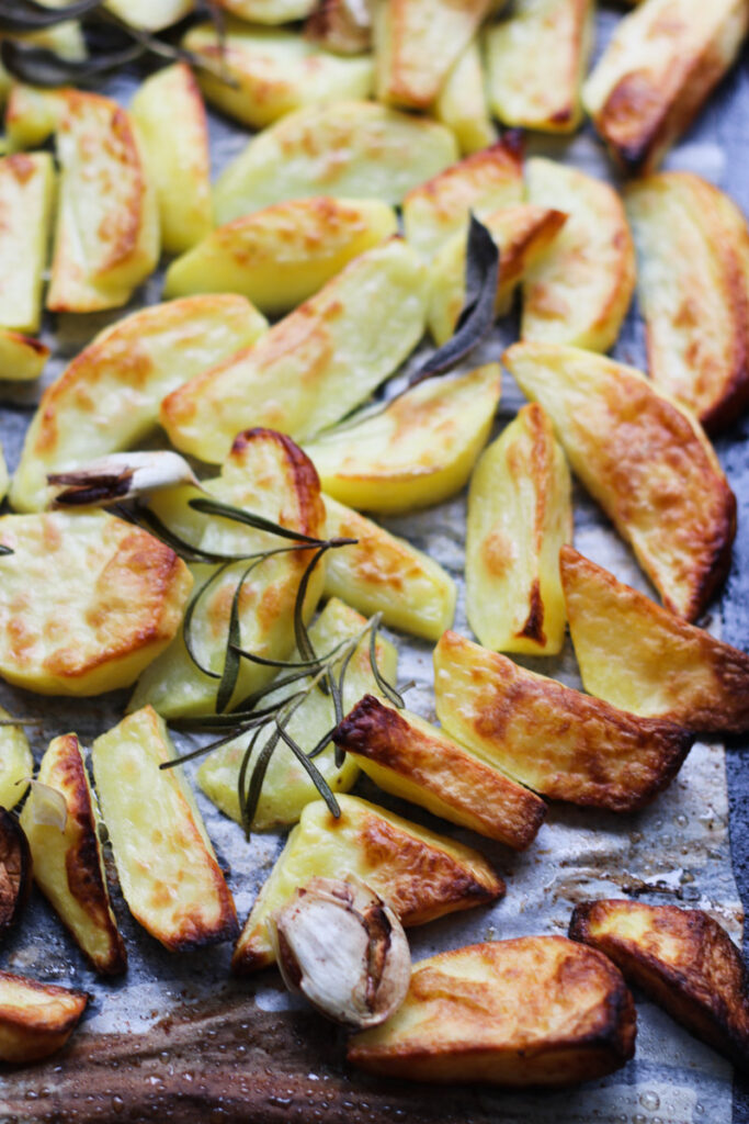 The Best Crispy Italian Roasted Potatoes (Patate al Forno) - Savoring Italy